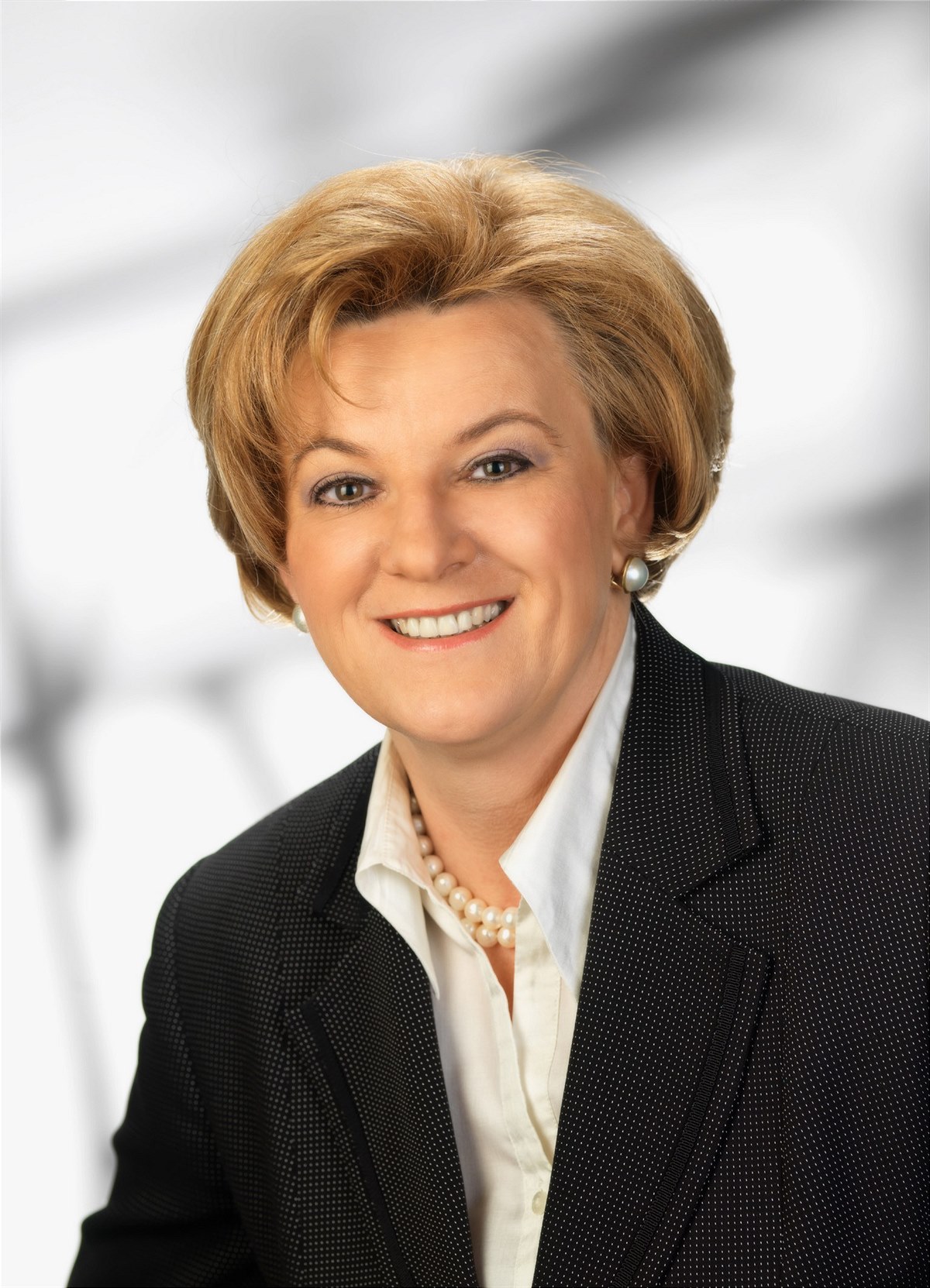 Ehemalige ÖBIB-Chefin Martha Oberndorfer wird neue Associate Partnerin ...